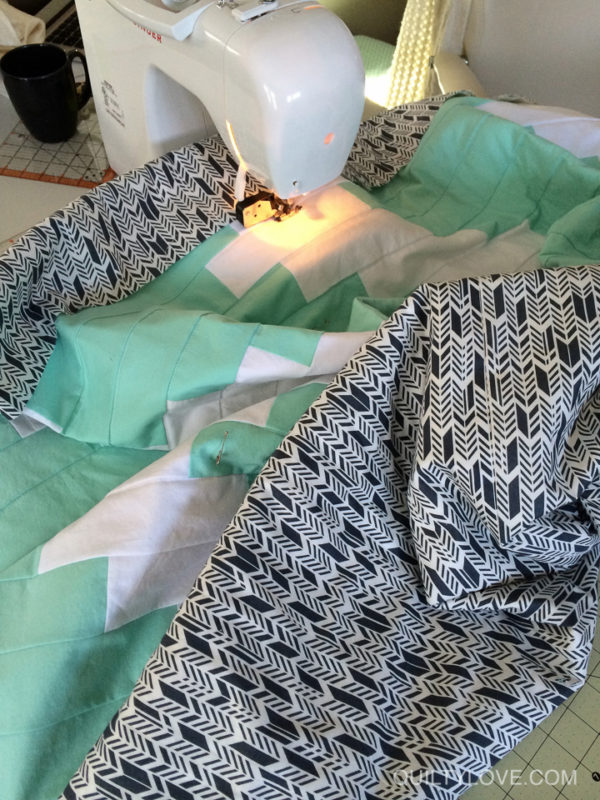 Wave quilt - Quilty Love