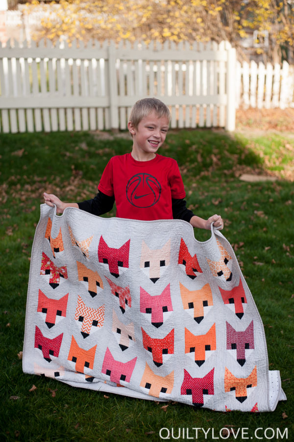 Fancy Fox Quilt - Quilty Love