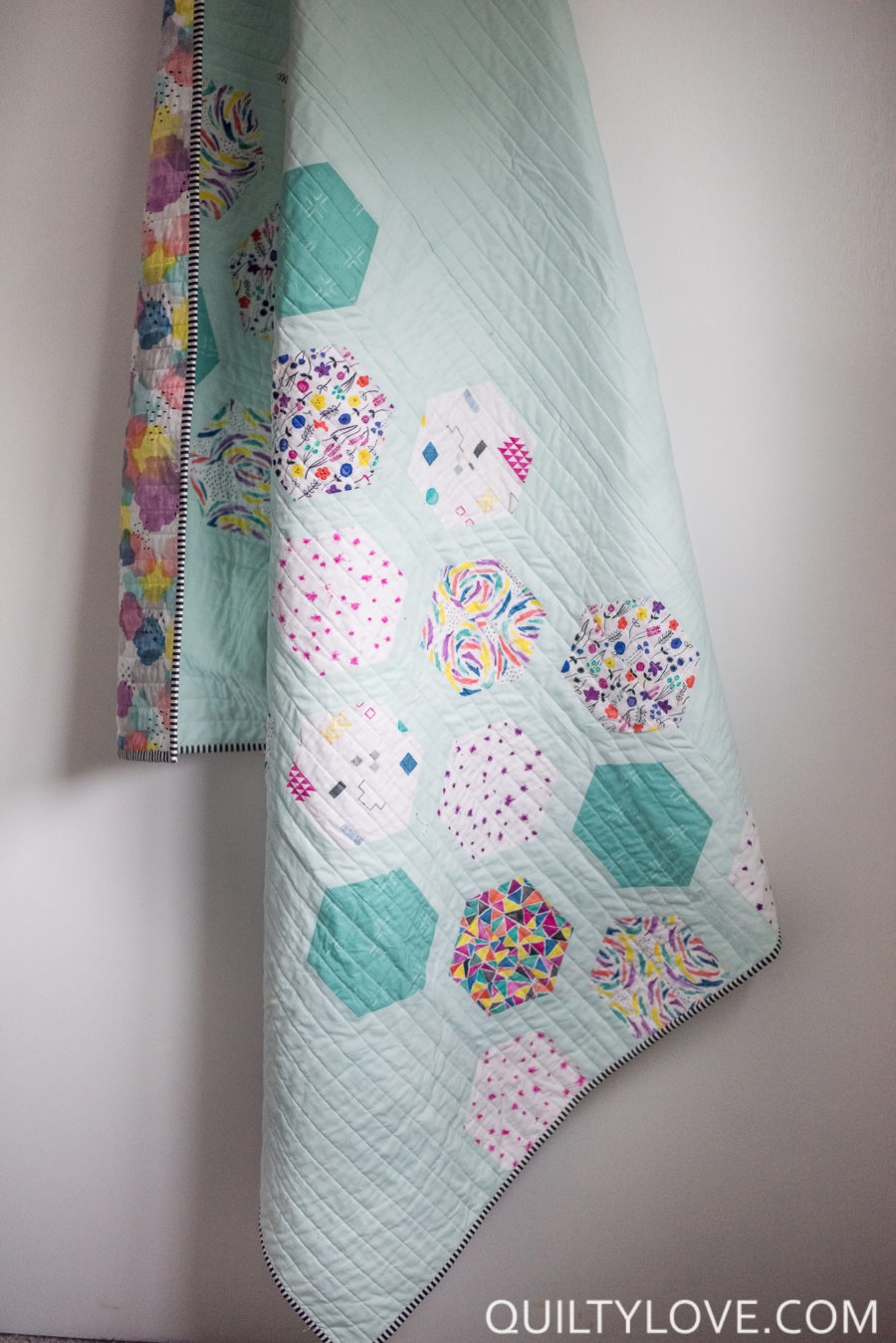 Brush Strokes Hexie Framed Quilt - Quilty Love