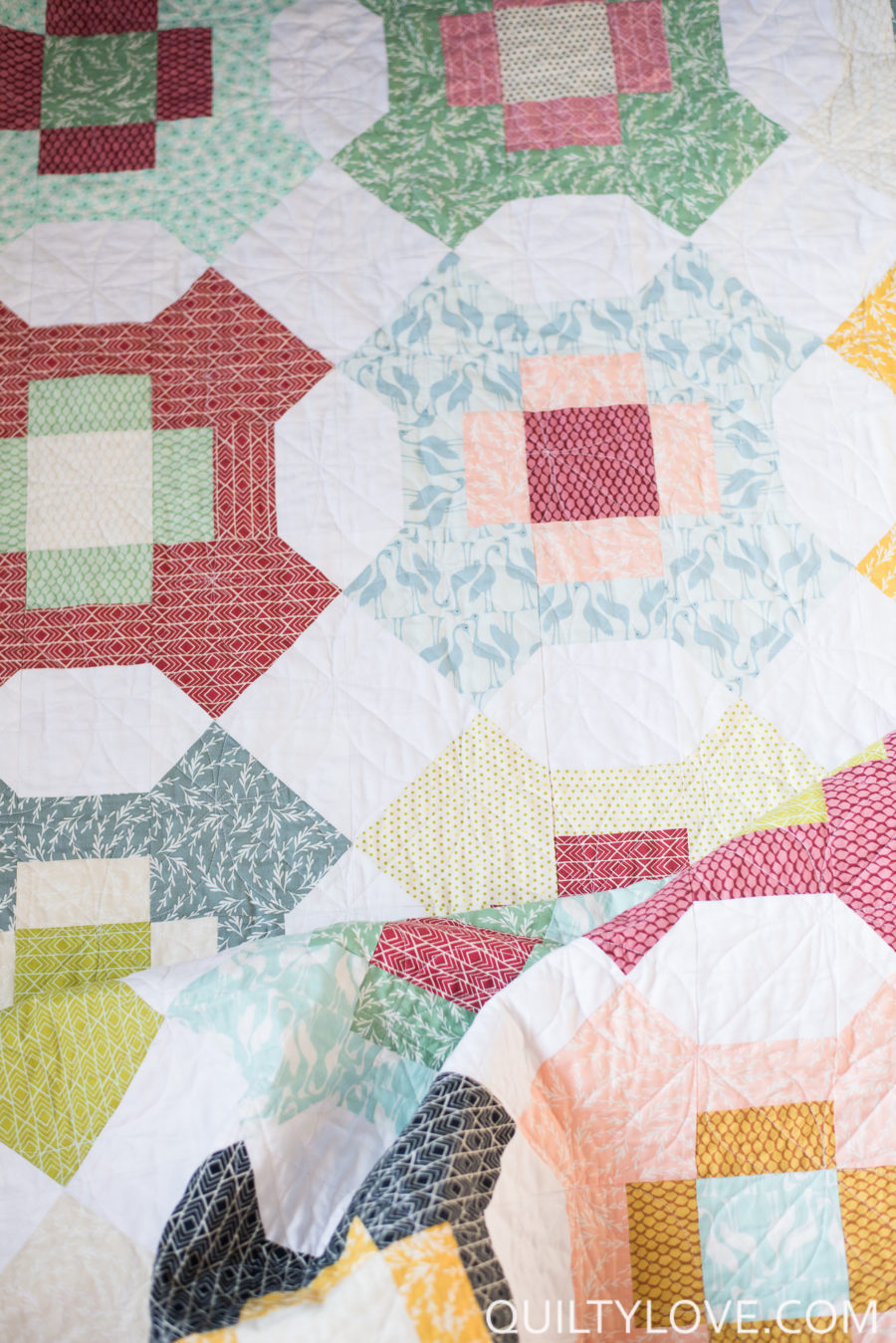 Sweet Summertime quilt pattern - Quilty Love