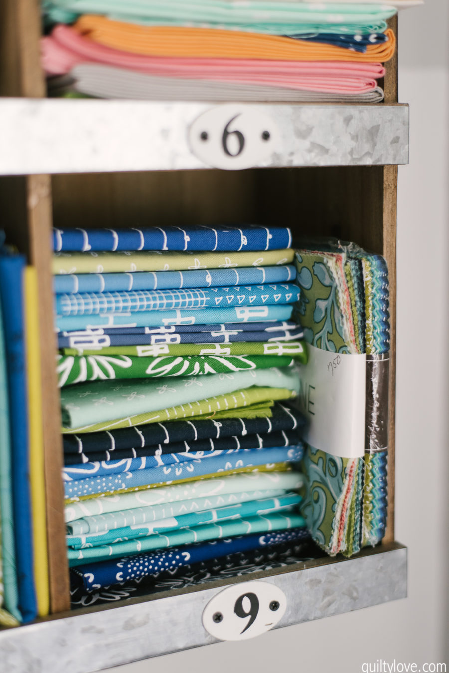 Quilting (and working) in a small space - Quilty Love