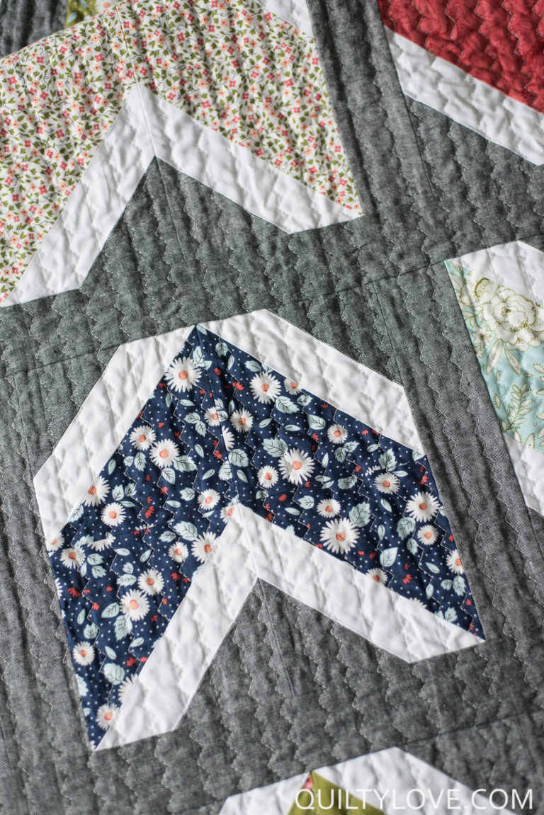 Quilty Arrows Quilt Pattern - Quilty Love