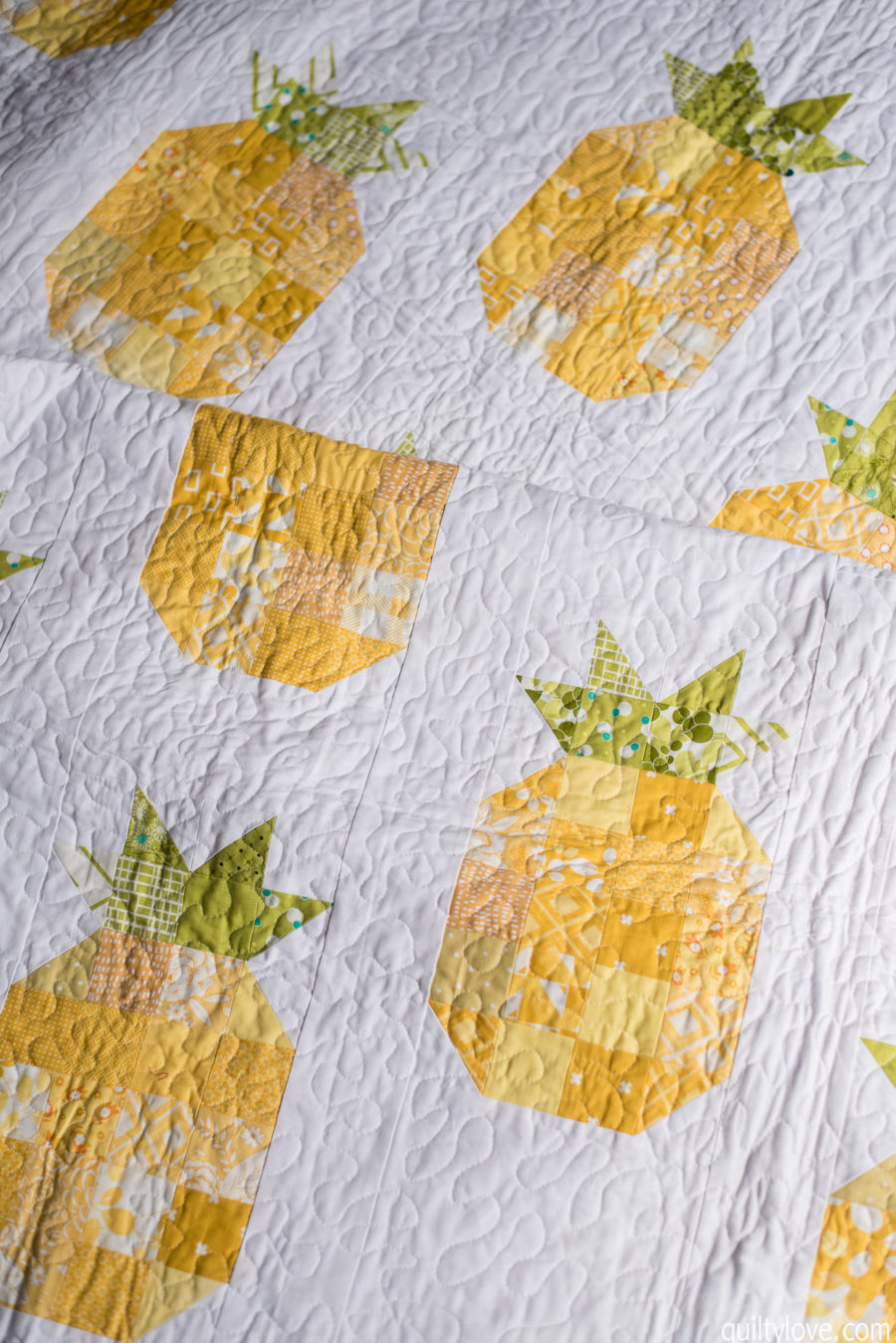 The Pineapple Quilt - Quilty Love