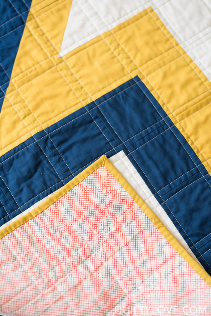 Expanding Stars Quilt Pattern - The Kona solids one - Quilty Love