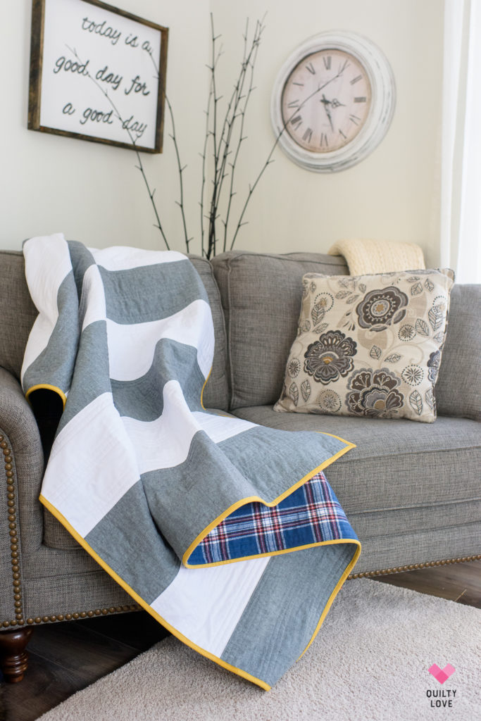 Easy Striped Quilt- Free quilt pattern - Quilty Love