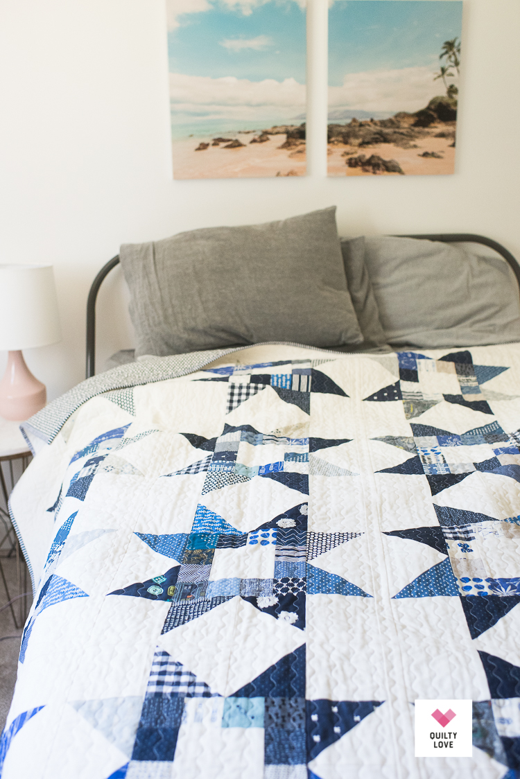 Quilty Stars Quilt pattern - The Scrappy blue one - Quilty Love