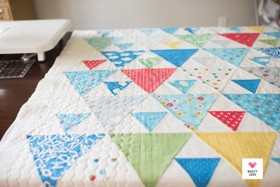 Bounce Triangle Peaks quilt - Quilty Love
