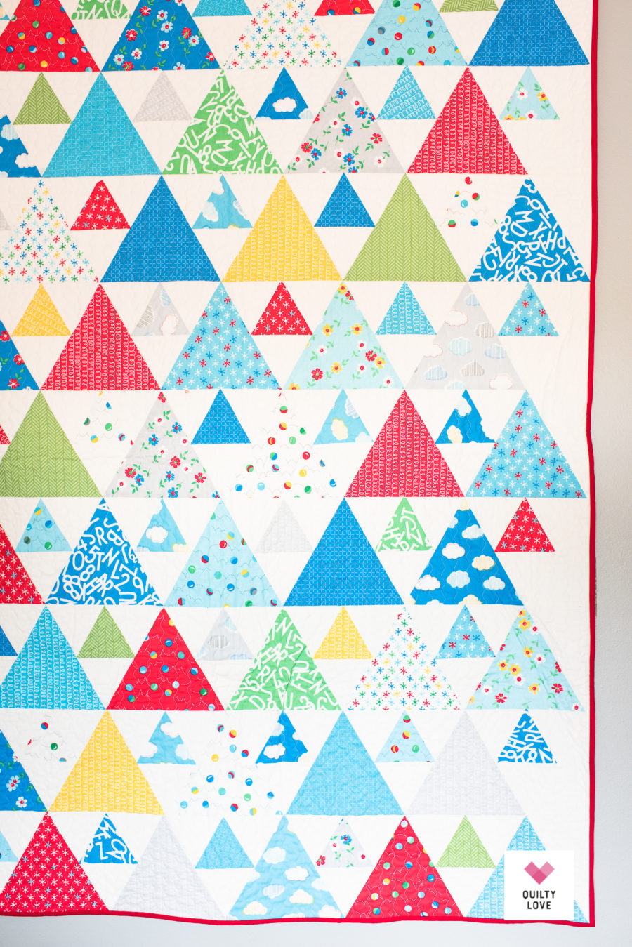 Bounce Triangle Peaks quilt - Quilty Love