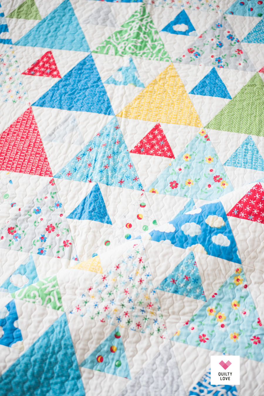 Bounce Triangle Peaks quilt - Quilty Love