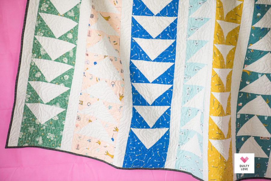 Flying quilt - A flying geese quilt pattern - Quilty Love