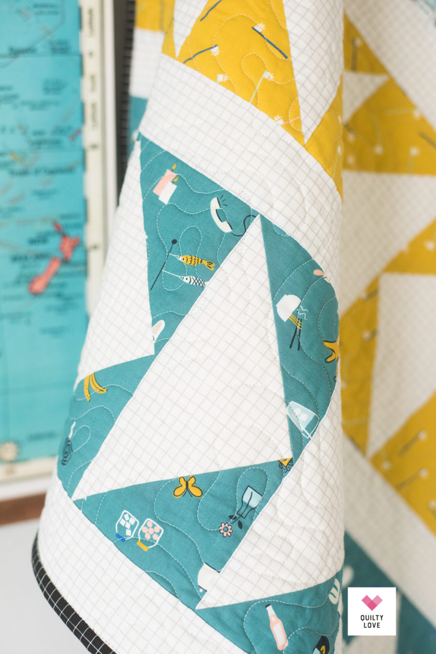 Flying quilt - A flying geese quilt pattern - Quilty Love