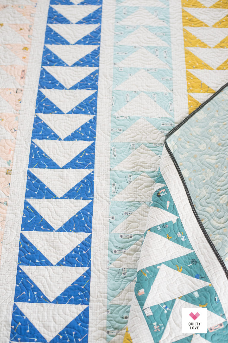 Flying quilt - A flying geese quilt pattern - Quilty Love