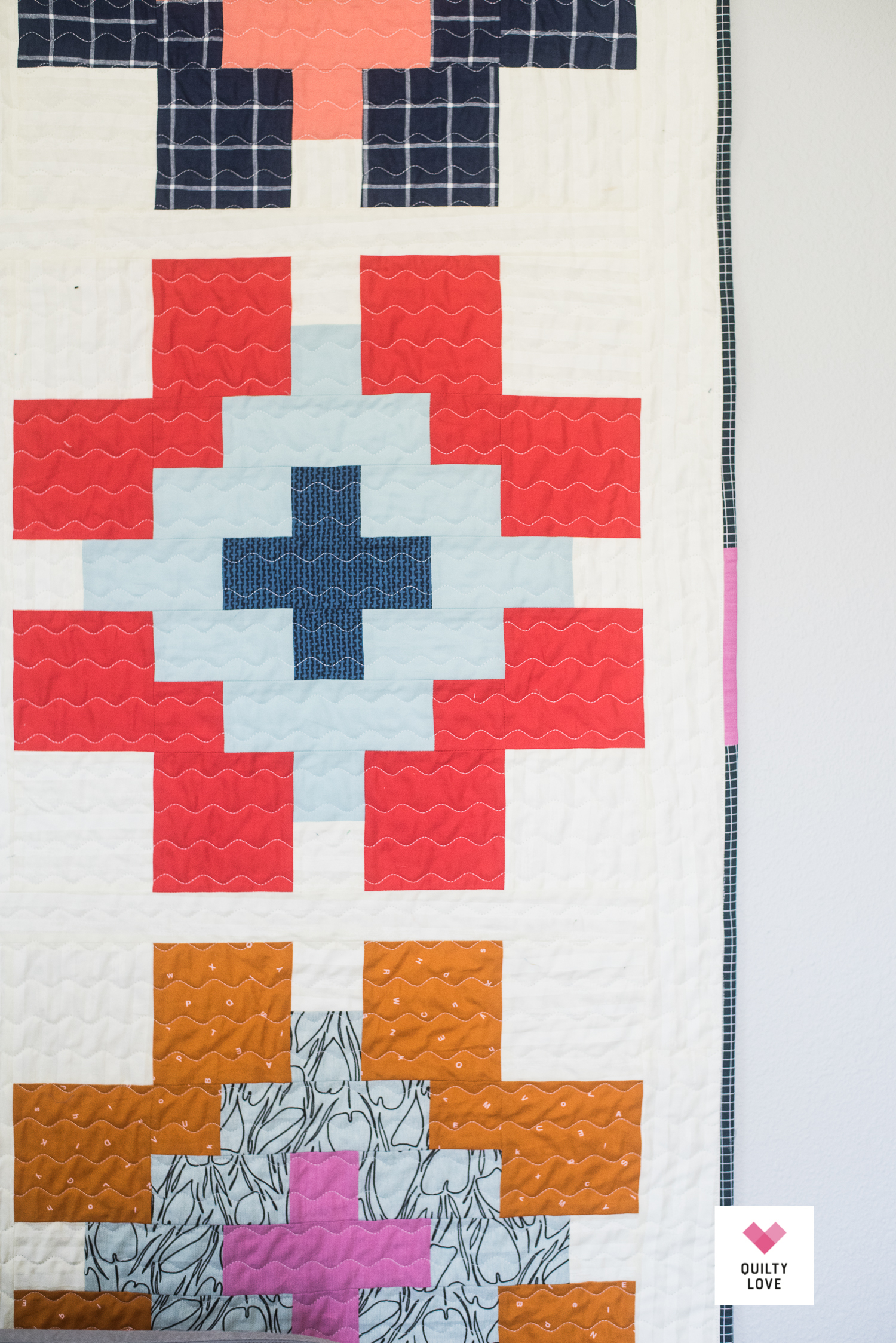 Glowing Quilt - A new fat quarter friendly quilt pattern - Quilty Love