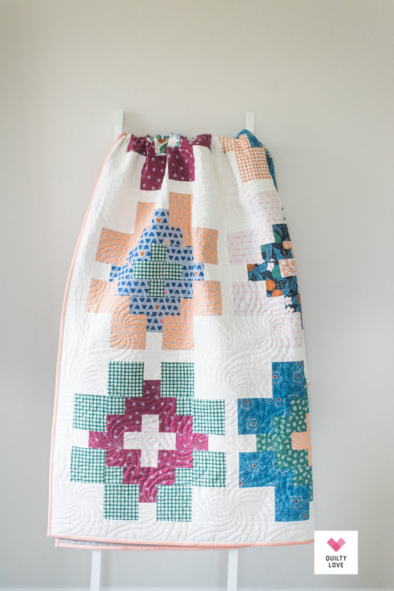 Glowing quilt - the Figo fat quarter one - Quilty Love