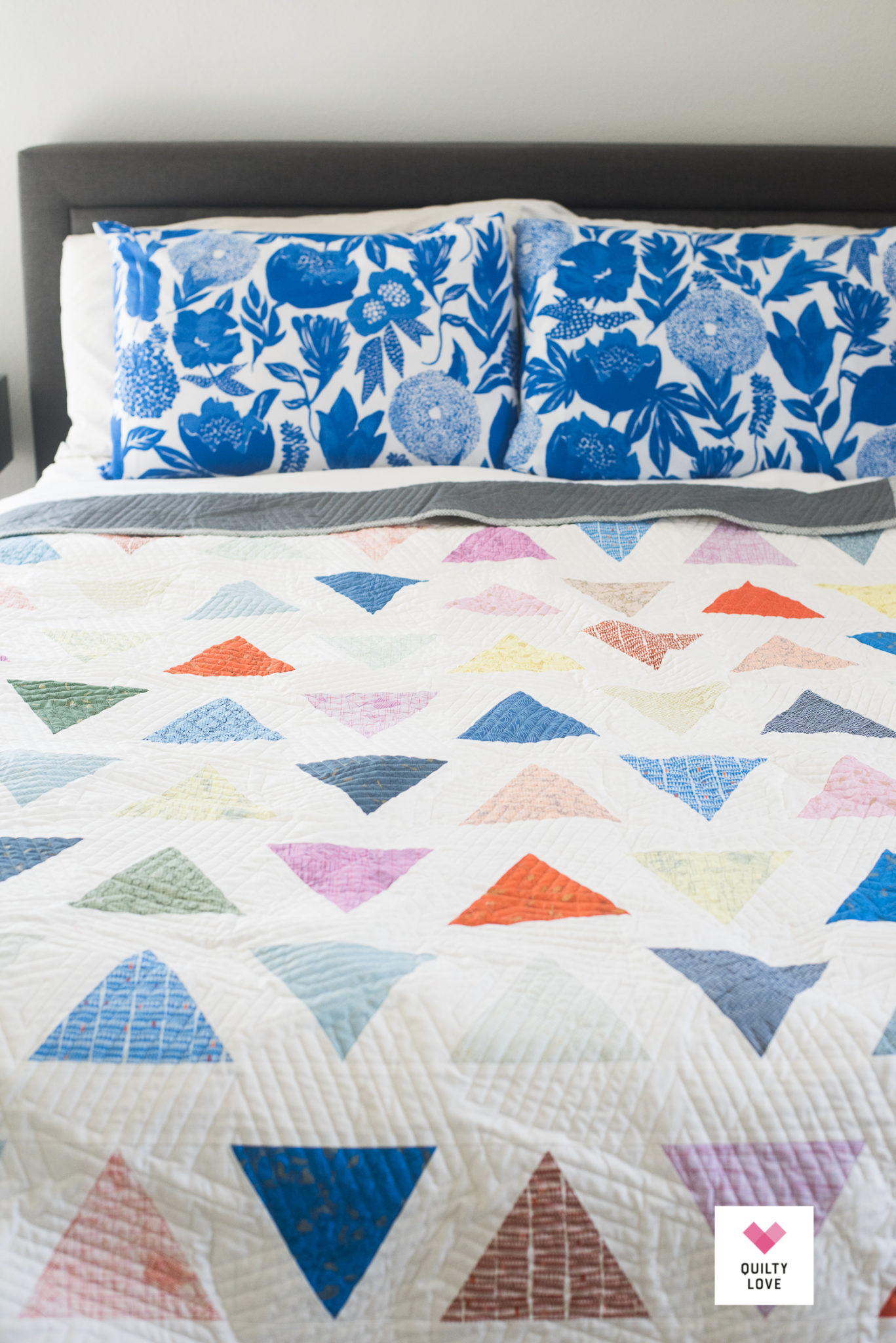 The Carolyn Friedlander Triangle Pop quilt - Quilty Love