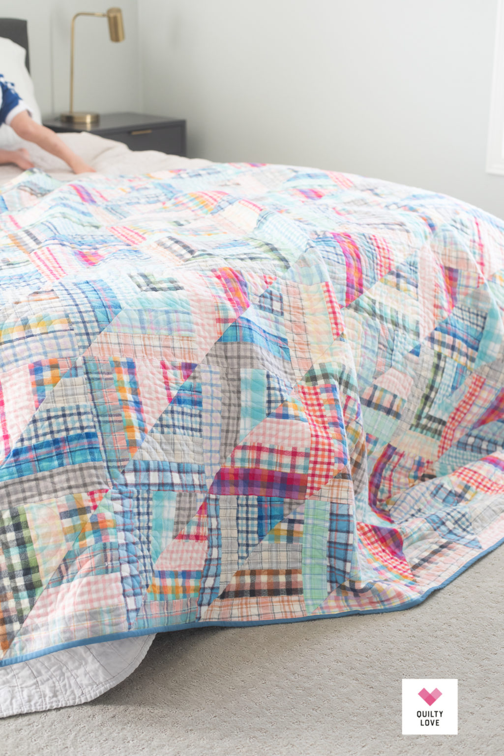 Mammoth Flannel Junior Lucky Log Cabins quilt - Quilty Love