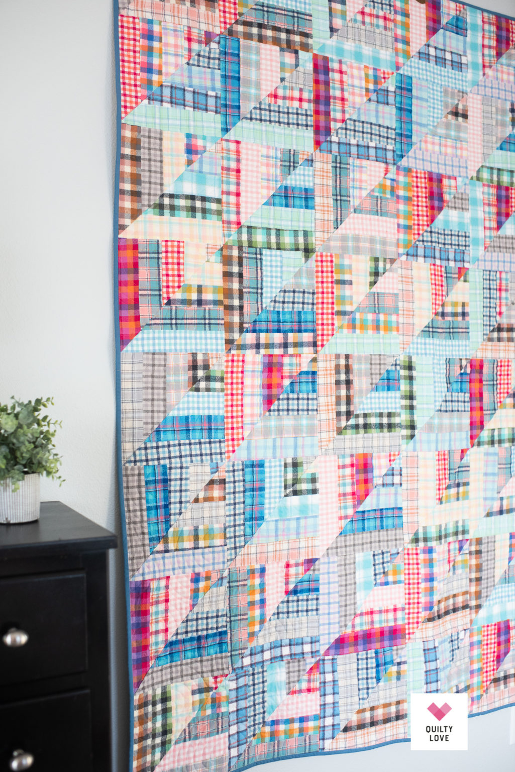 Mammoth Flannel Junior Lucky Log Cabins quilt - Quilty Love