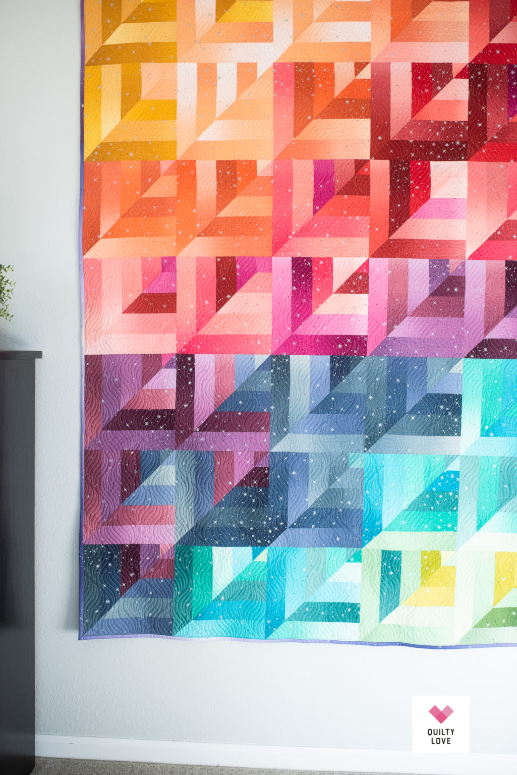 Rainbow Ombre Lucky Log Cabins quilt - Quilty Love
