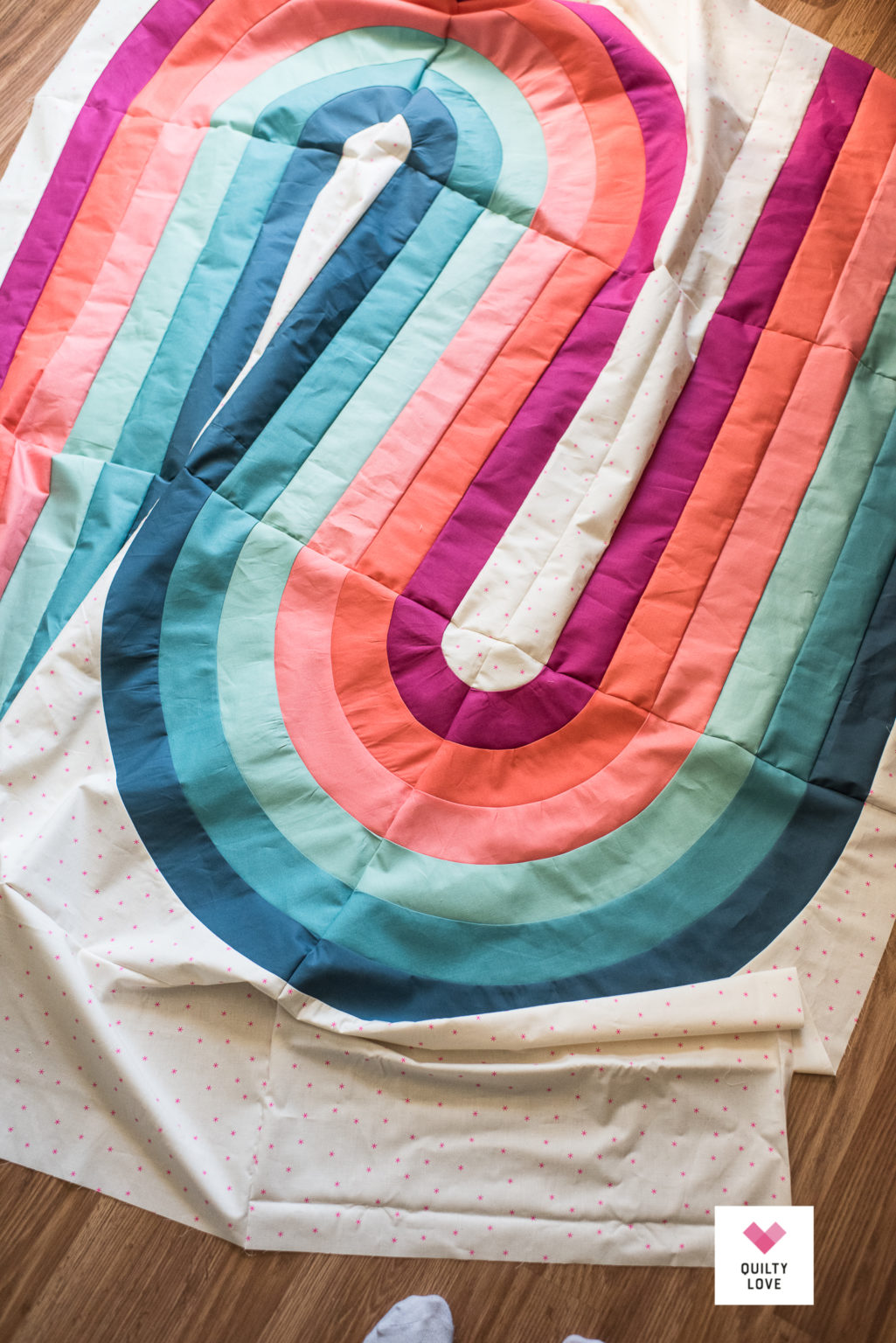The Looper Quilt - Quilty Love