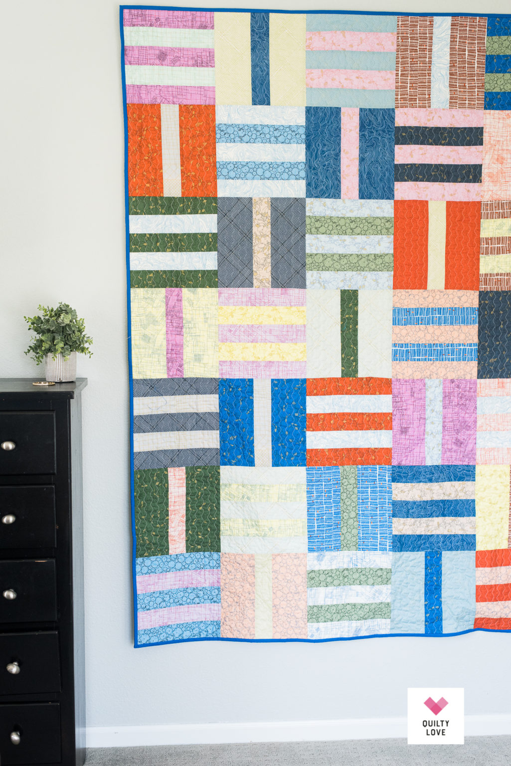 Fat Quarter Dash Quilt - Stash buster pattern - Quilty Love