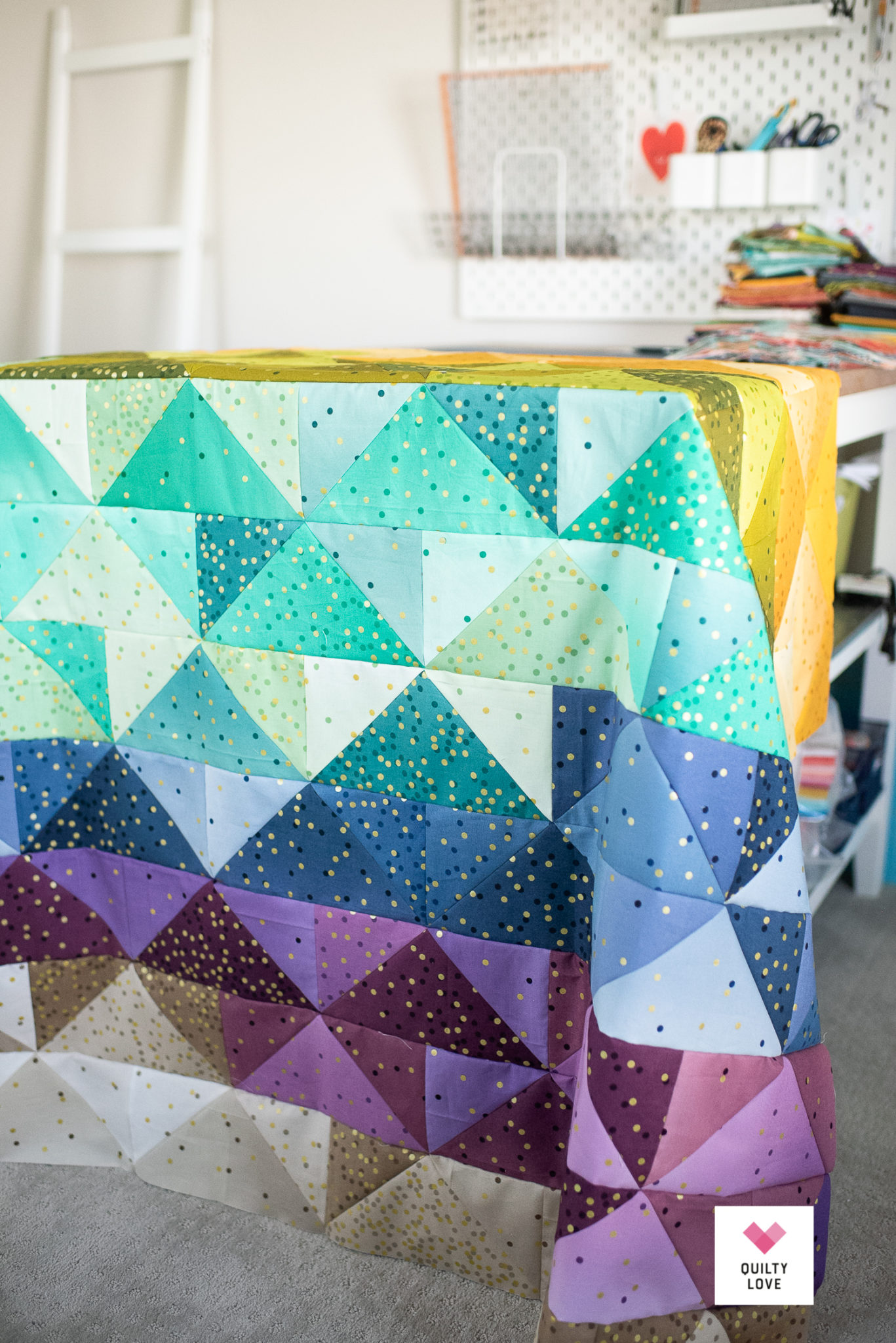 Ombre Patchwork Flying Geese quilt - Quilty Love stash buster series