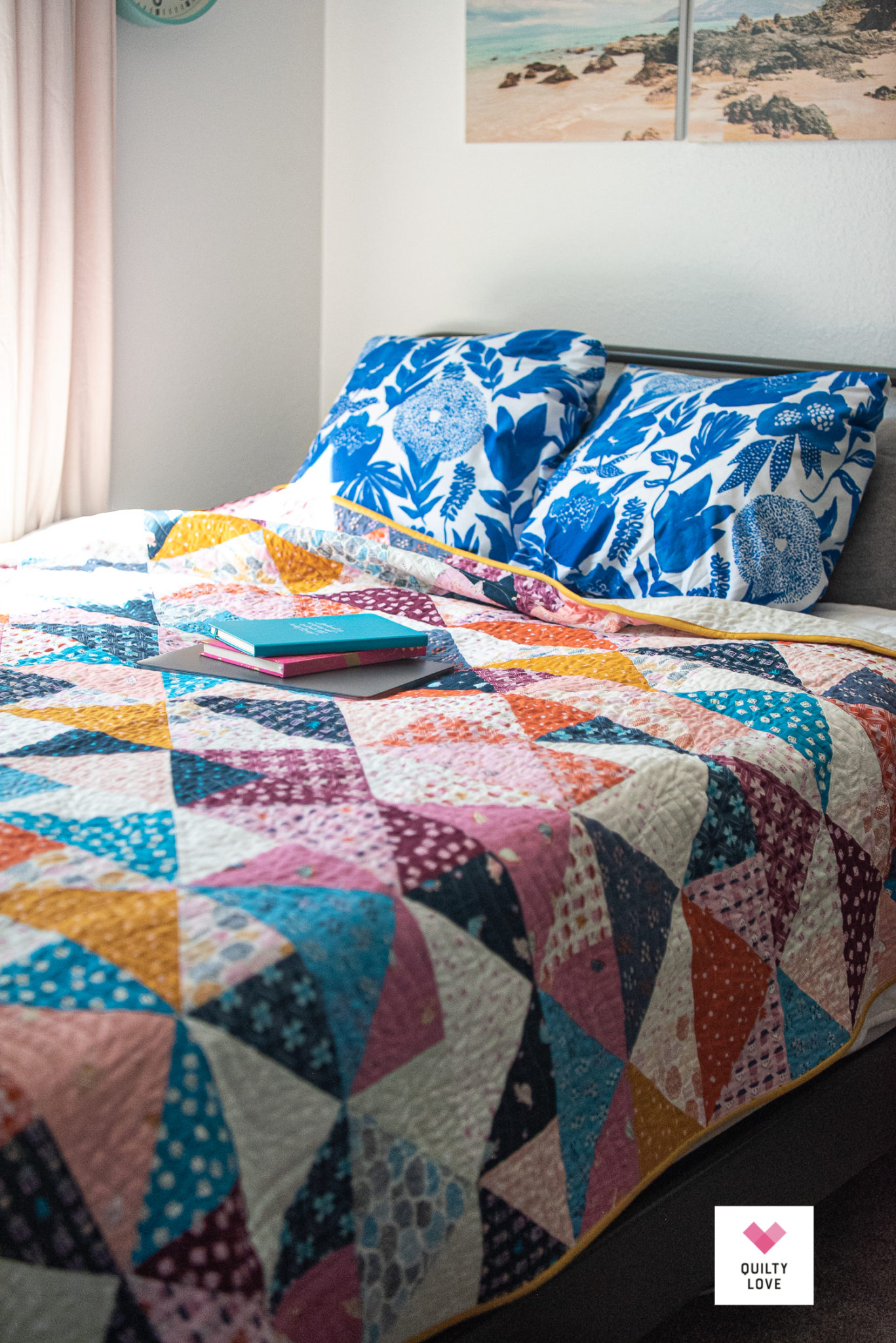 Patchwork Flying Geese Quilt - A Stash Buster quilt pattern - Quilty Love