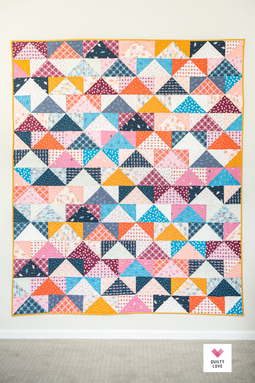 Patchwork Flying Geese Quilt - A Stash Buster quilt pattern - Quilty Love