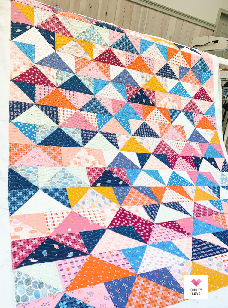 Patchwork Flying Geese Quilt - A Stash Buster quilt pattern - Quilty Love
