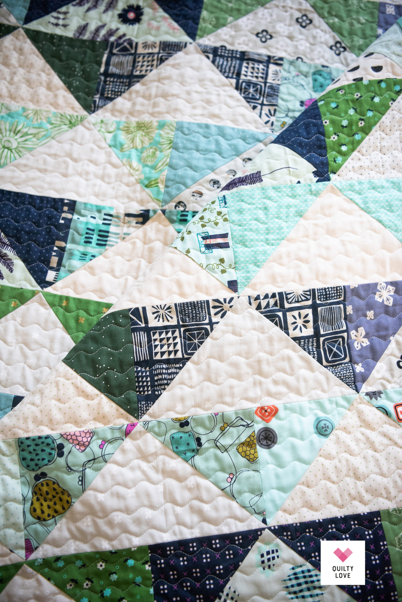 Scrappy Patchwork Flying Geese quilt - A stash buster - Quilty Love