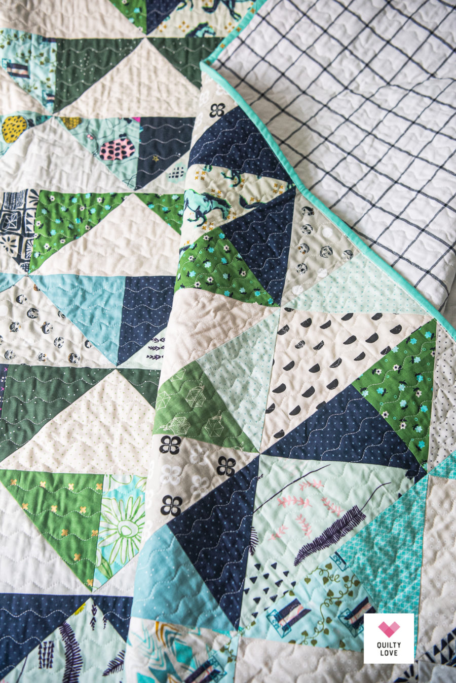 Scrappy Patchwork Flying Geese quilt - A stash buster - Quilty Love