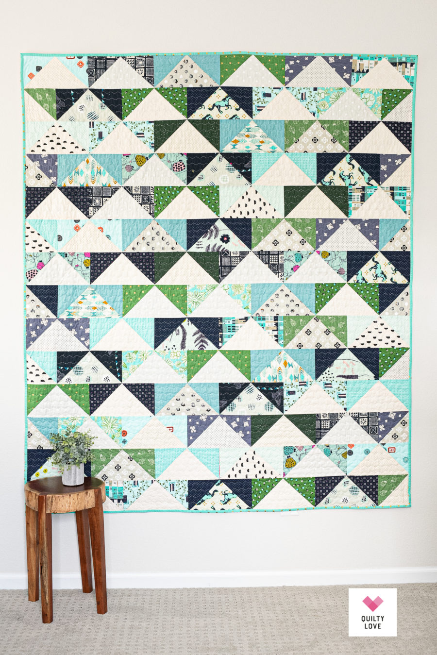 Scrappy Patchwork Flying Geese quilt - A stash buster - Quilty Love