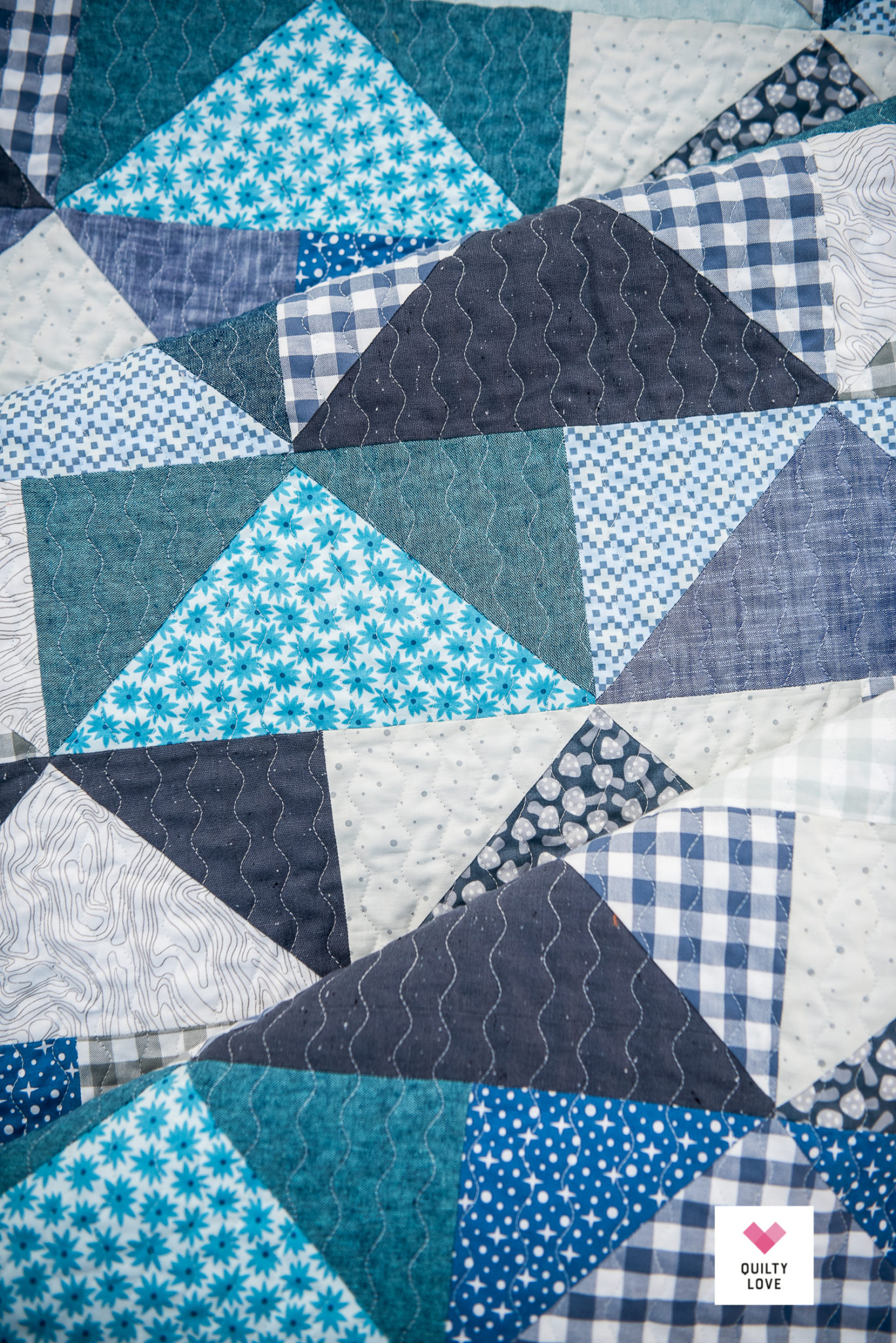 Paintbox Patchwork Flying Geese Quilt - Quilty Love