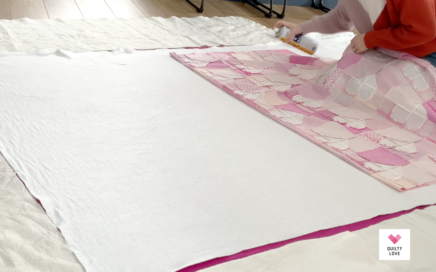 How to spray baste a quilt - video tutorial included - Quilty Love