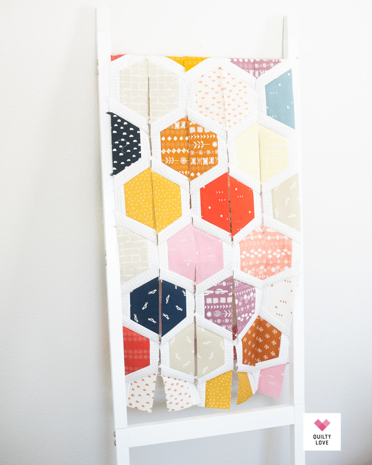 Hexie Framed Quilt - The RSS Heirloom One - Quilty Love