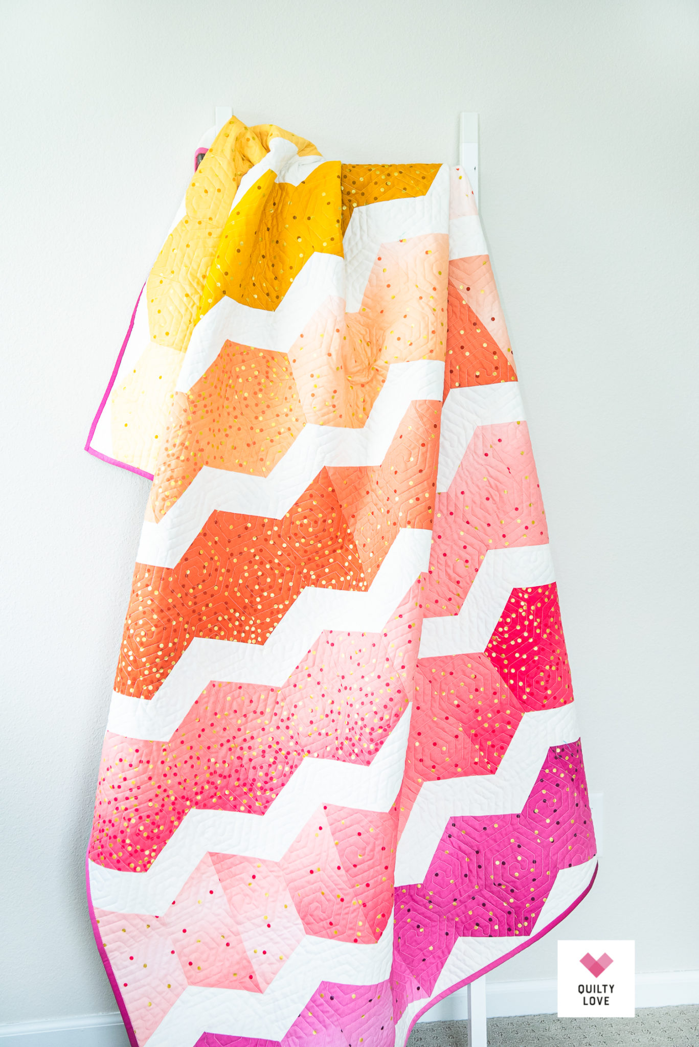Ombre Hexie Pop Quilt - The Warm version - Quilty Love
