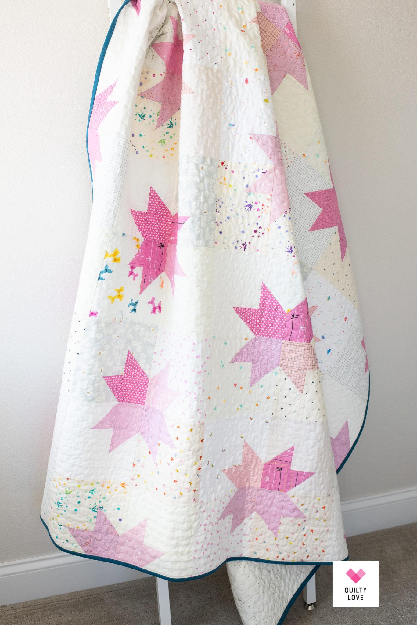 Scrappy Star Pop II quilt - the pink one - Quilty Love