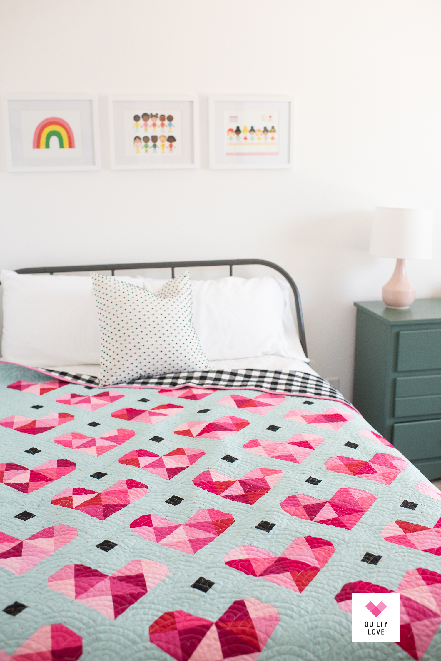 Heart Gems quilt pattern - Quilty Love