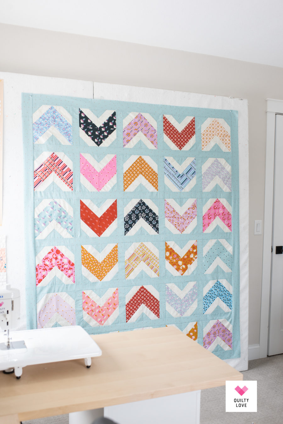 Quilty Arrows quilt - new and improved! - Quilty Love