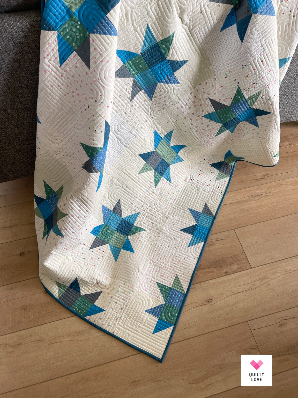Scrappy Low Volume Star Pop II quilt - Quilty Love