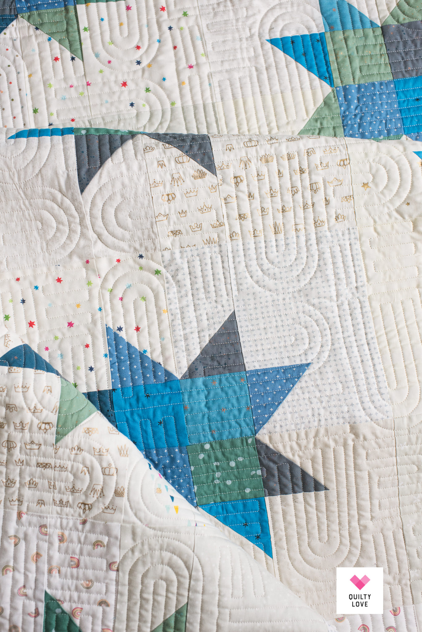 Scrappy Low Volume Star Pop II quilt - Quilty Love