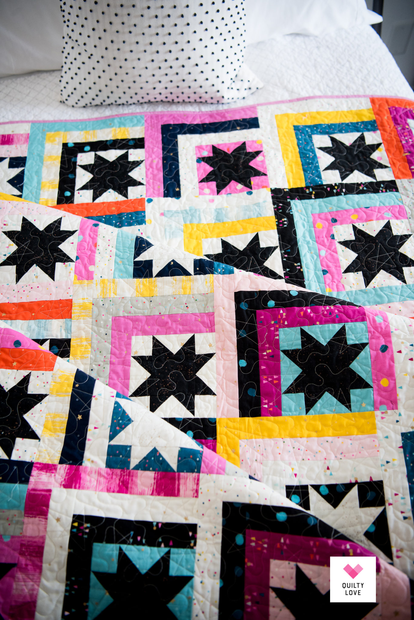 Log Cabin Stars Quilt Pattern + a quilt along - Quilty Love