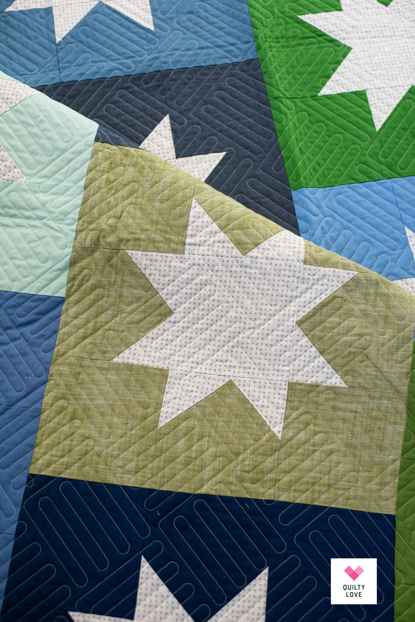 Classic Stars Quilt Pattern - Quilty Love