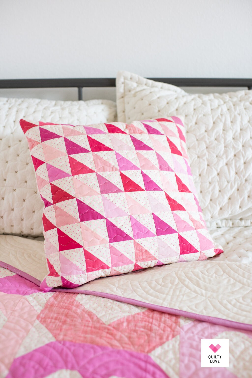 Classic Hearts Quilt Pattern - Quilty Love