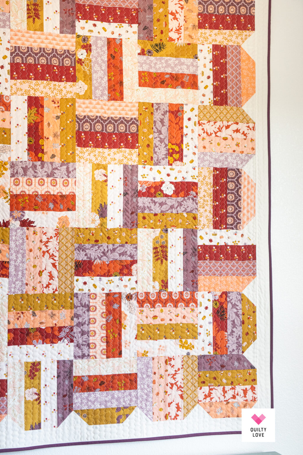 Jelly Roll Happy Scallops quilt - Quilty Love