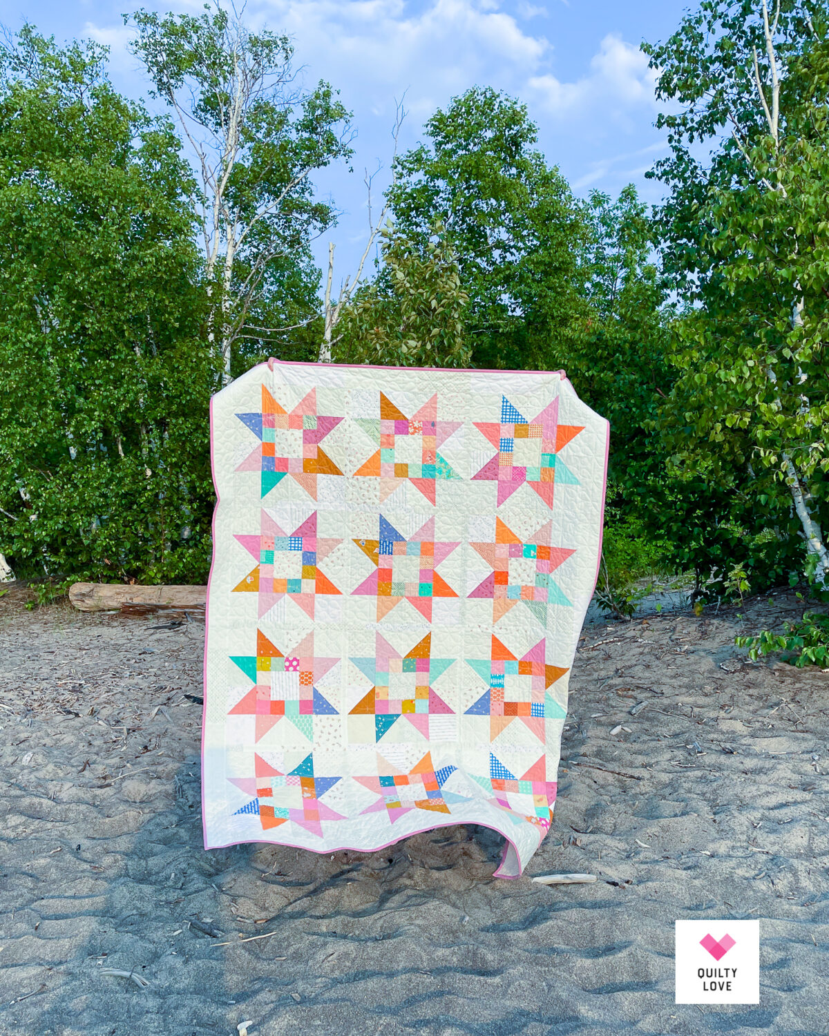 Scrap Stash Quilty Stars quilt - Quilty Love