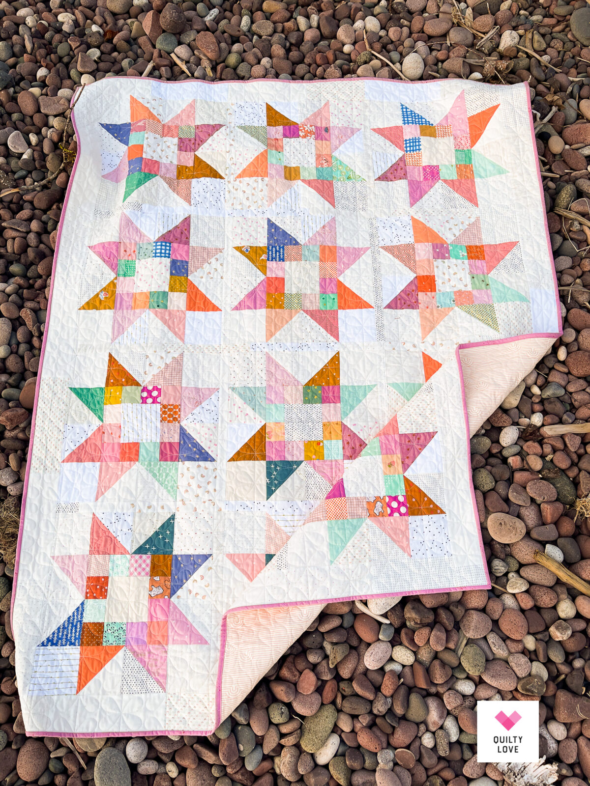 Scrap Stash Quilty Stars quilt - Quilty Love