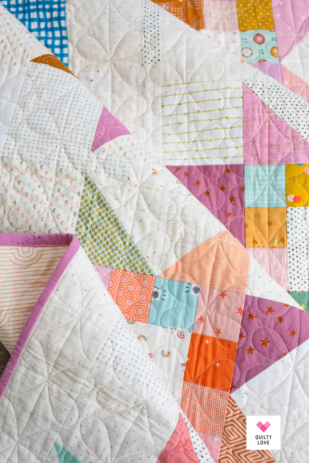 Scrap Stash Quilty Stars quilt - Quilty Love