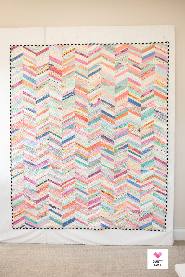 Pastel Scrappy String quilt - Quilty Love