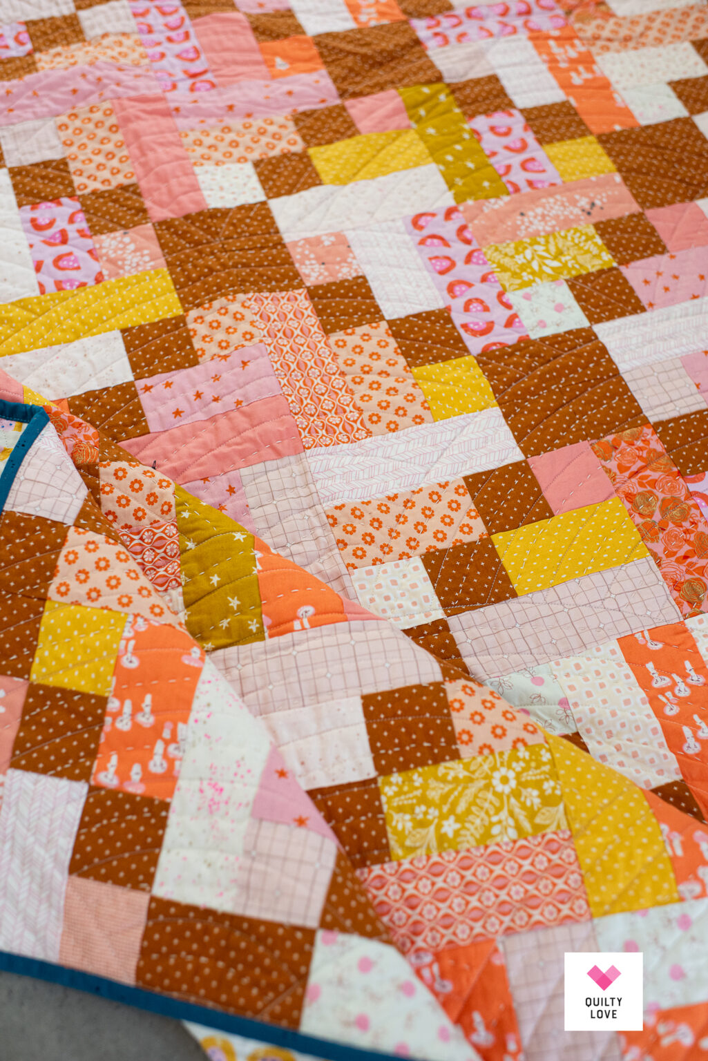 Scrappy Gems quilt - a stash friendly Irish chain quilt - Quilty Love