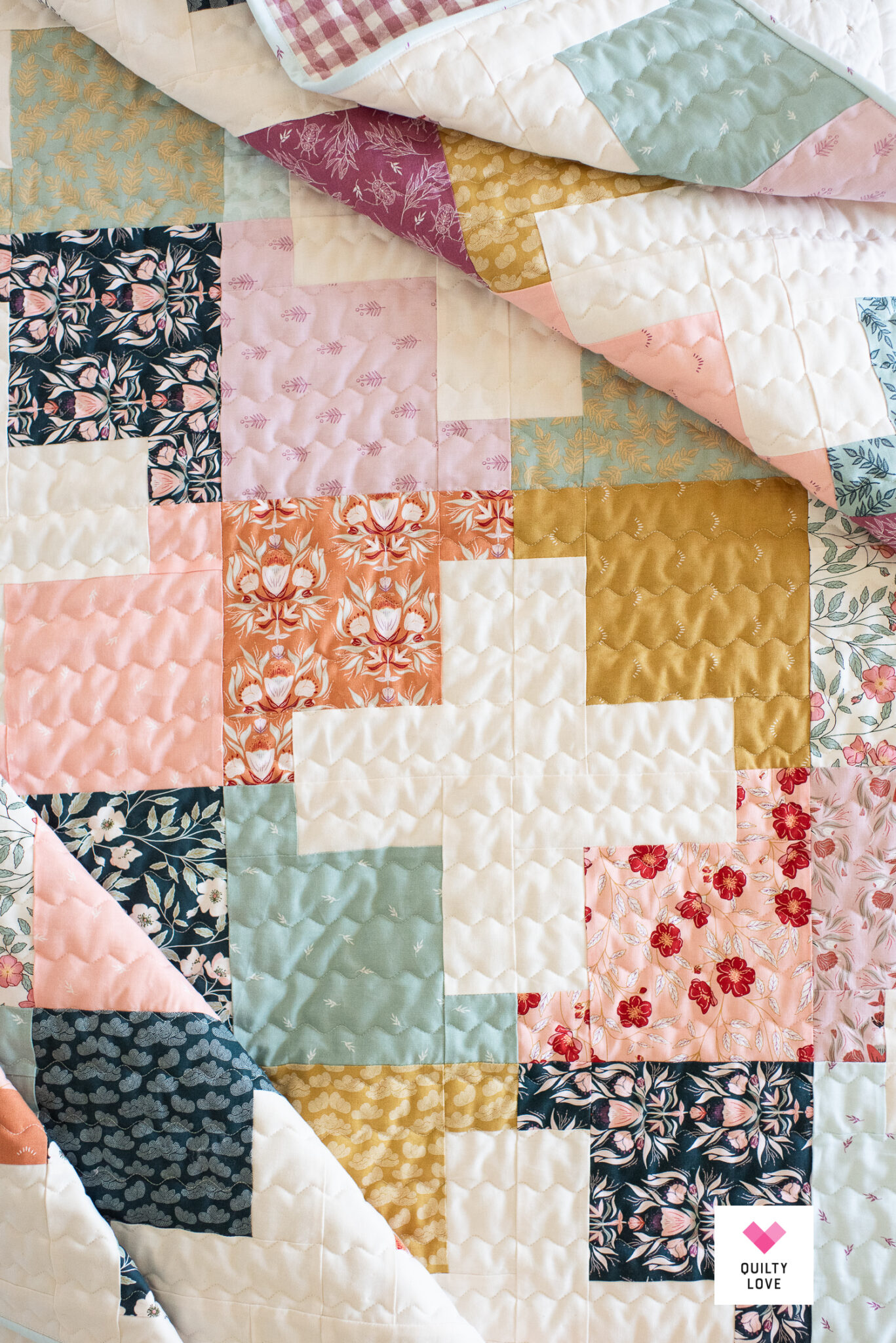 Plus Pop quilt pattern - a new stash friendly plus quilt - Quilty Love